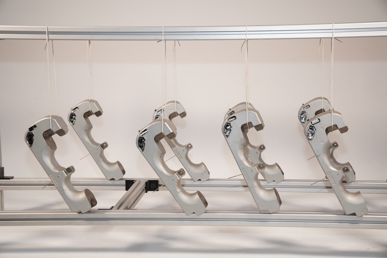 Instrumented Chain Links - Wireless Load Tracking - Transmission Dynamics